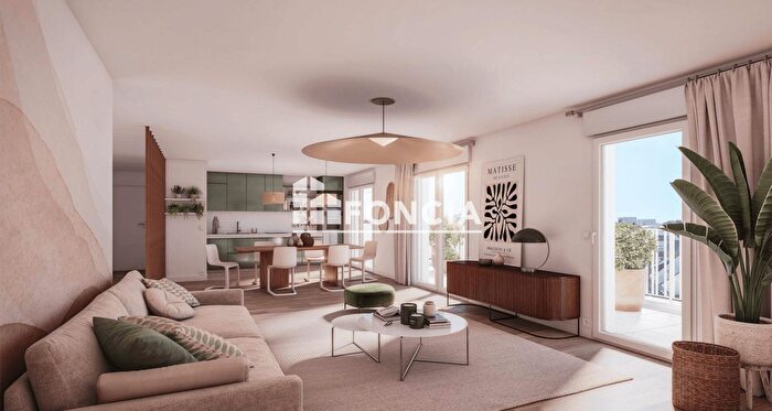 Appartement à vendre - Quartiers Nord-Est, Jeanne dArc - 4 pièces - 3 chambres