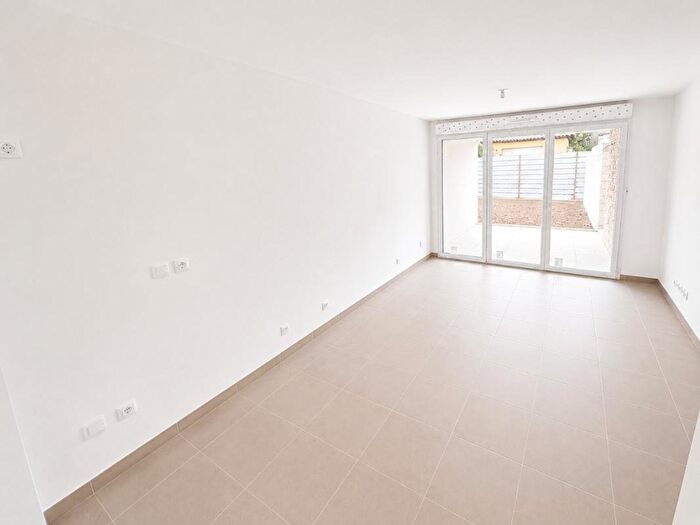 Cogolin, Centre-ville, Subeiran, Pas de Grimaud : Appartement 2 pièces à louer