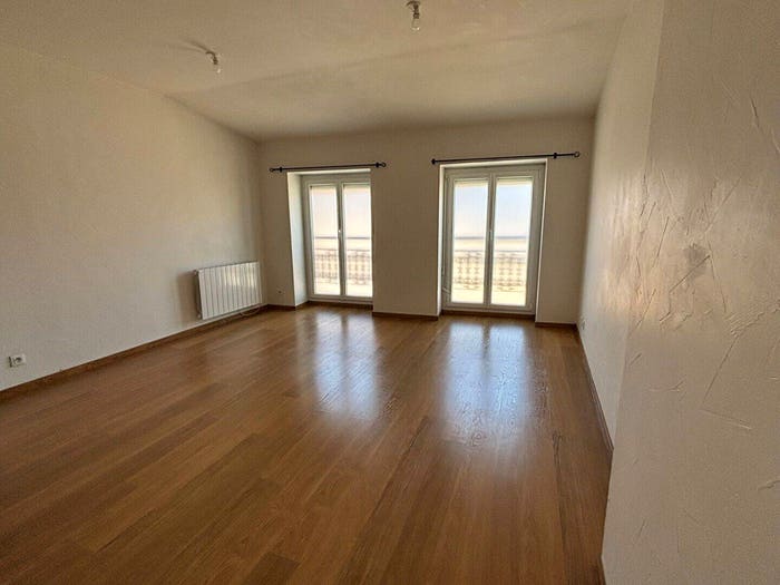 Appartement 2 pièces à Est, Le Péage-de-Roussillon, à louer