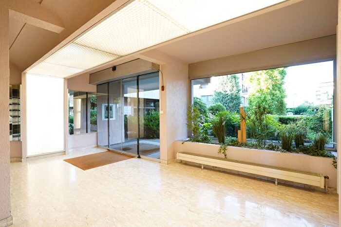 Appartement à louer - Annecy, Parmelan, Albigny - 4 pièces - 3 chambres