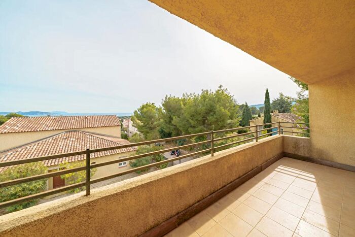 Appartement à vendre - La Ciotat, Saint-Hermentaire, Les Séveriers, La Salle - 4 pièces - 3 chambres