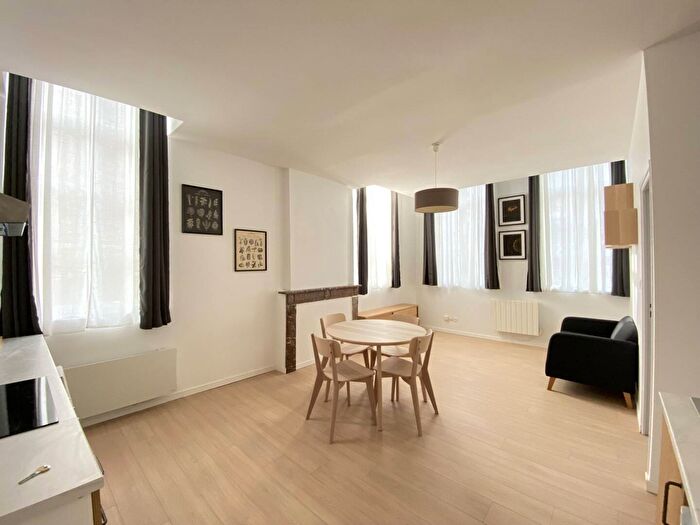 Appartement à louer - Valenciennes - 2 pièces - 1 chambre