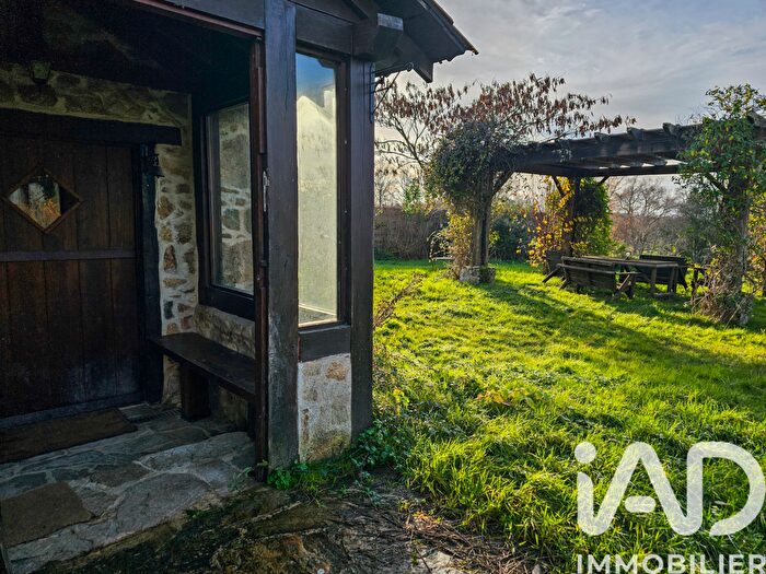 Maison à vendre - Maisonnais-sur-Tardoire - 12 pièces - 7 chambres