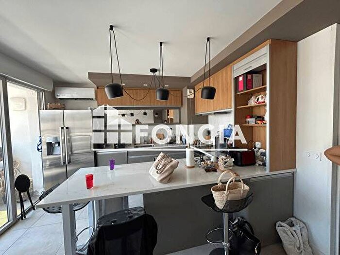 Appartement à louer - Encagnane, Aix-en-Provence - 3 pièces - 2 chambres