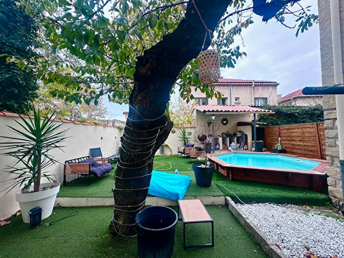 Maison à vendre - Marseille e , Saint-Jérome - 4 pièces - 3 chambres