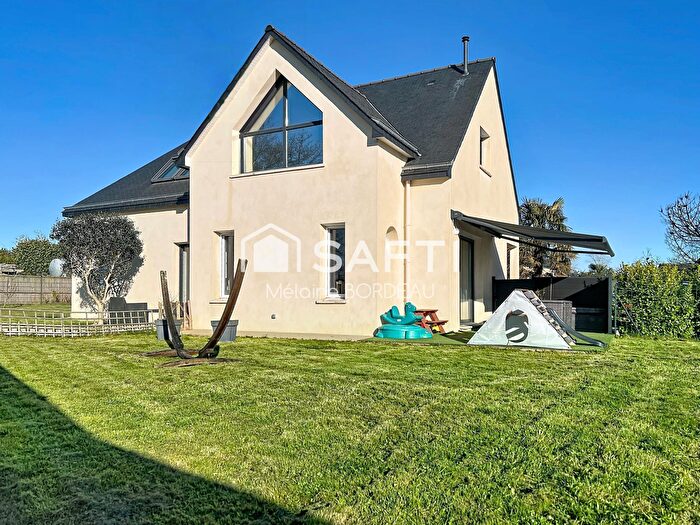 Maison à vendre - Grand-Champ - 5 pièces - 4 chambres