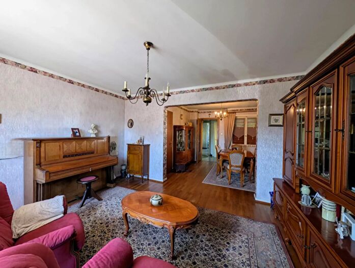 Maison à vendre - Bischwiller, Centre-ville, Gare - 4 pièces - 3 chambres