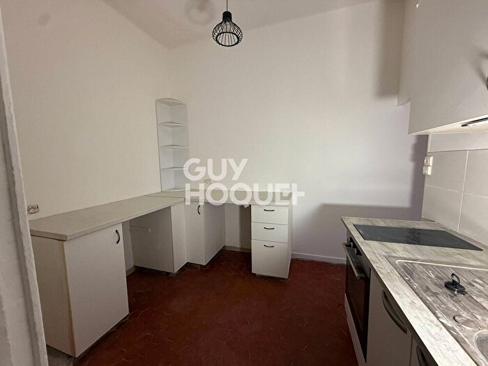 Appartement à louer - Saint Charles, Marseille er arrondissement - 2 pièces - 1 chambre