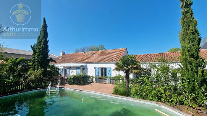 Maison à vendre - Bois-de-Céné - 6 pièces - 4 chambres