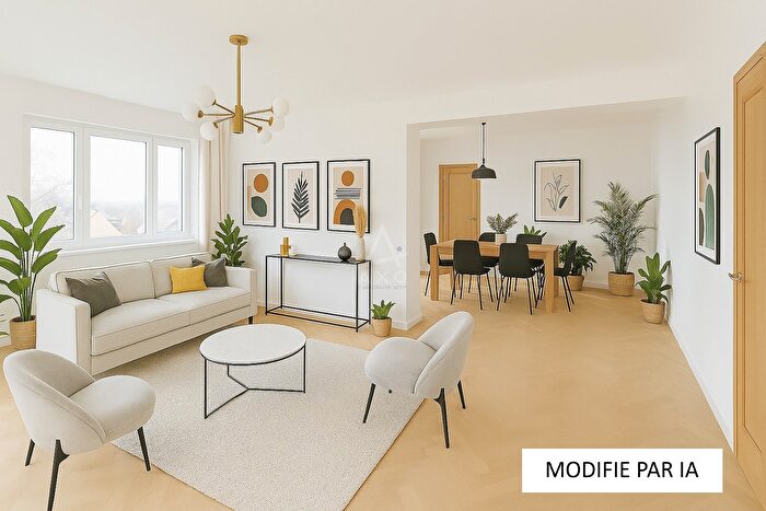 Appartement à vendre - Wintzenheim - 5 pièces - 3 chambres