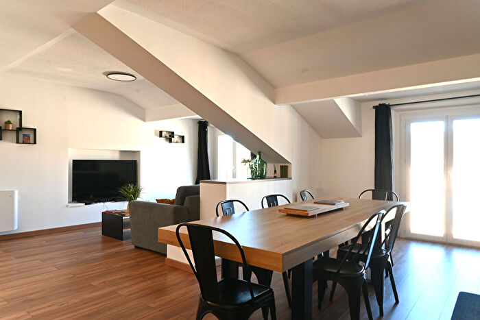 Appartement à vendre - Err - 4 pièces - 3 chambres