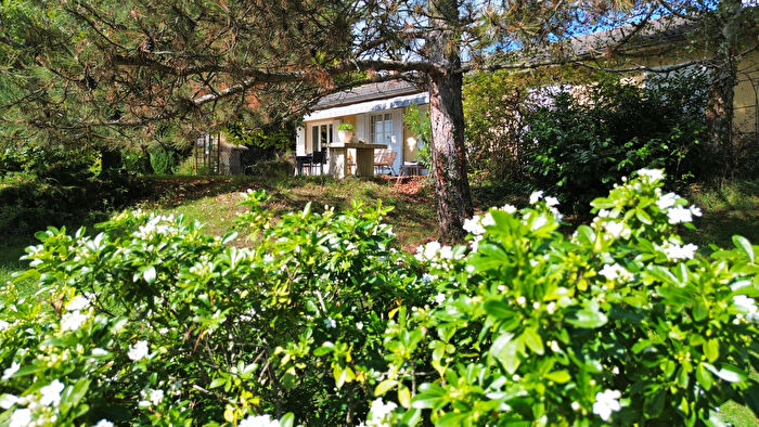 Maison à vendre - Saint-Lattier - 6 pièces - 4 chambres