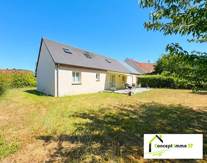 Maison 8 pièces à vendre à Veigné