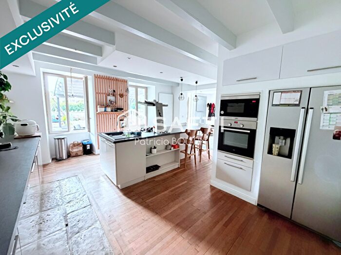 Celles-sur-Belle : Maison 5 pièces à vendre
