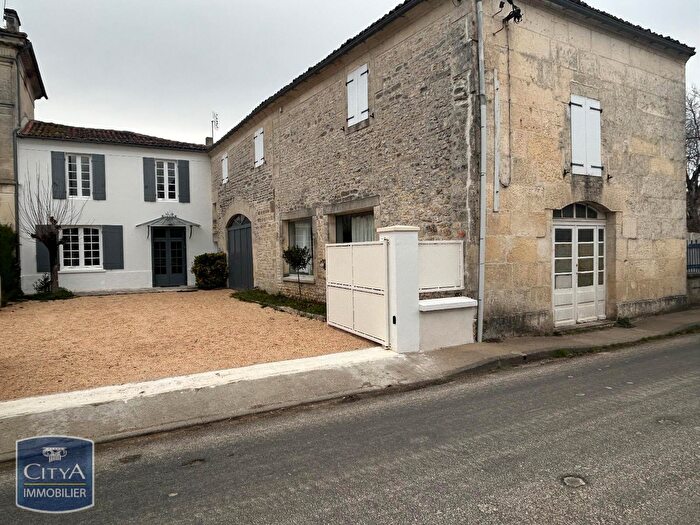 Maison à vendre - Authon-Ébéon - 5 pièces - 3 chambres