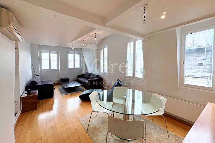 Appartement à louer - Saint Germain des Prés, Paris ème arrondissement - 2 pièces - 1 chambre