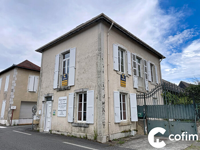 Maison 7 pièces à Thèze, à vendre
