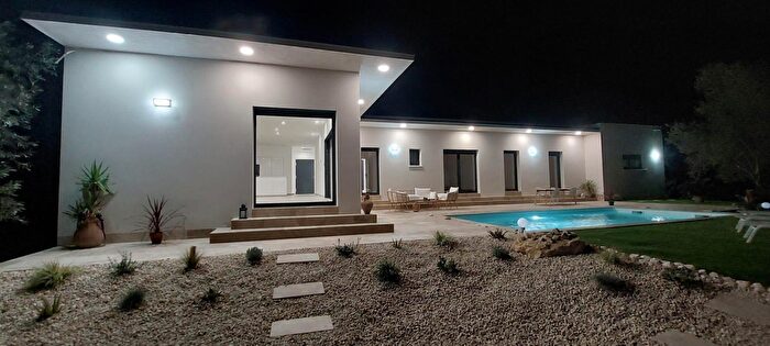 Maison à vendre - Nîmes, Serre Paradis - 6 pièces - 5 chambres