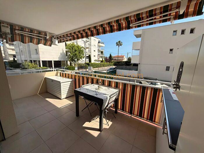 Appartement 1 pièce à vendre - Saint-Laurent-du-Var, Bord de Mer, Port de Plaisance