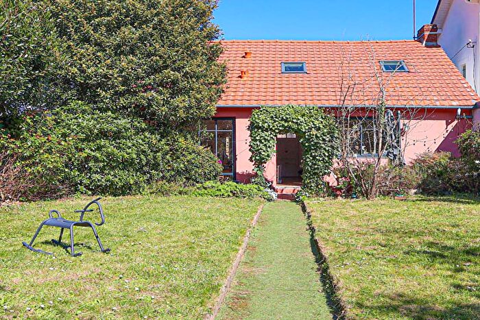 Nantes, Hauts-Pavés, Saint-Pasquier, Saint-Félix, Université : Maison 6 pièces à vendre