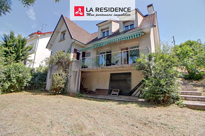 Maison à vendre - Triel-sur-Seine - 8 pièces - 5 chambres