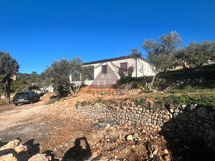 Maison à vendre - Saint-Ambroix - 4 pièces - 3 chambres