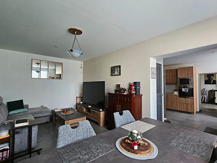 Maison à vendre - Révillon - 4 pièces - 3 chambres