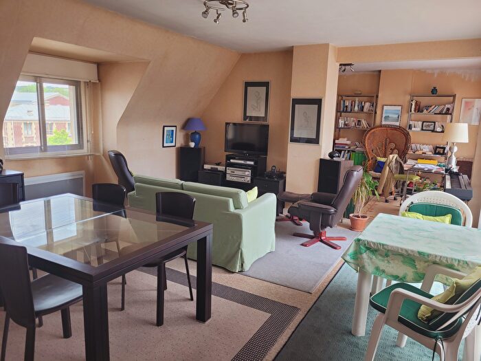 Appartement à louer - Louviers, Centre-ville - 3 pièces - 1 chambre