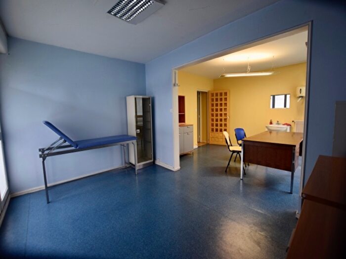 Appartement à vendre - Montbéliard, Faubourg, Mont-Chevis, Chiffogne, Citadelle - 5 pièces - 4 chambres