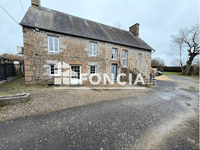 Maison à louer - Athis-Val de Rouvre - 4 pièces - 3 chambres