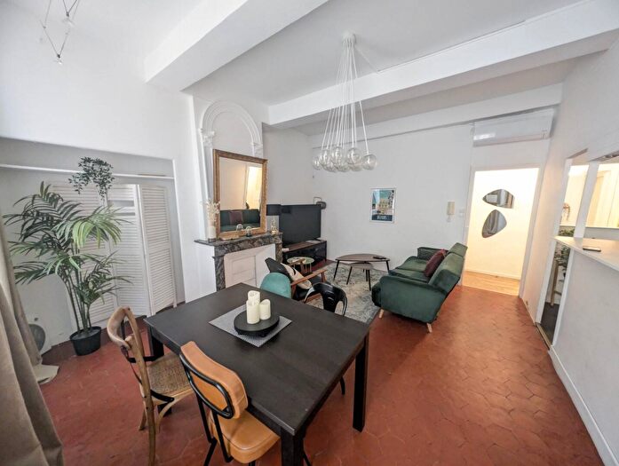 Appartement à louer - Ancien Hôpital, Béziers - 3 pièces - 2 chambres