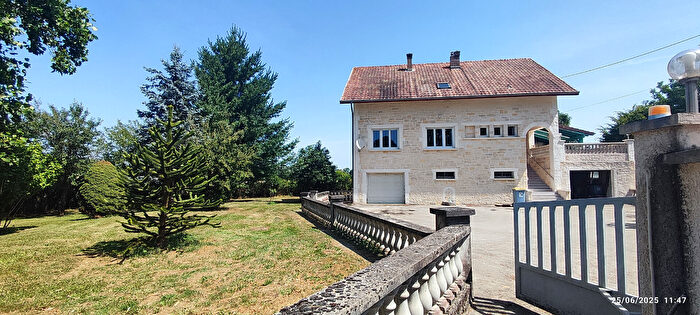 Maison à vendre - Bans - 8 pièces - 6 chambres