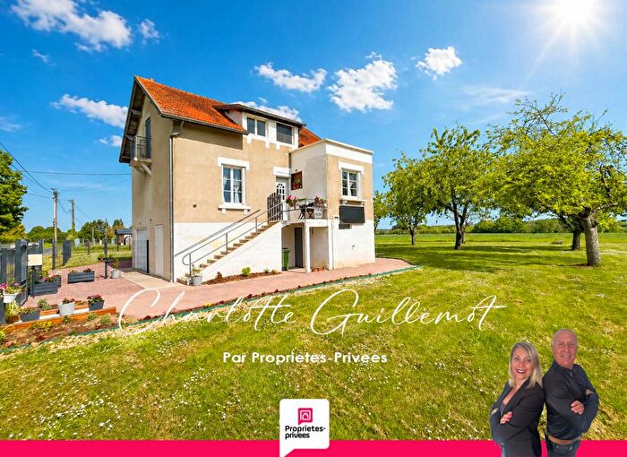 Luçay-le-Mâle : Maison 5 pièces à vendre