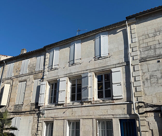 Appartement à louer - Rochefort, Centre-ville - 3 pièces - 2 chambres