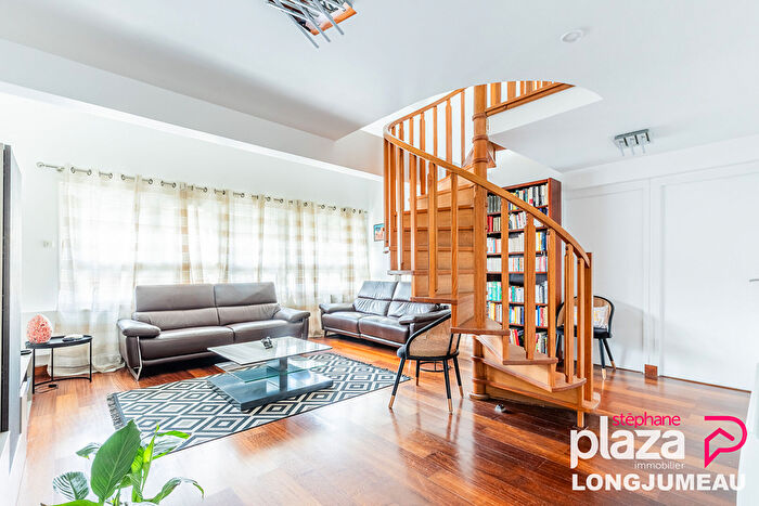 Appartement à vendre - Longjumeau, Centre-ville, Mairie - 5 pièces - 3 chambres