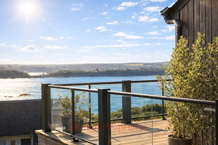 Maison à vendre - Ploubazlanec - 7 pièces - 3 chambres