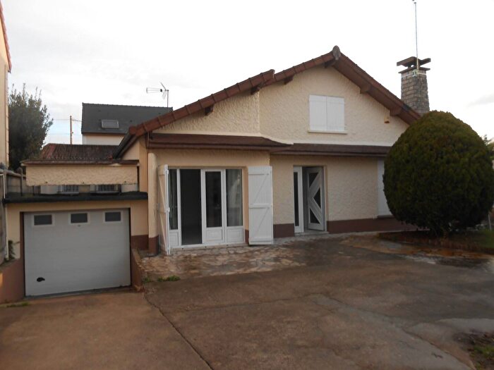 Maison à louer - Ormesson-sur-Marne - 4 pièces - 3 chambres