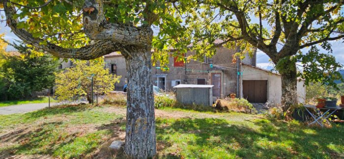 Maison à vendre - Bargème - 6 pièces - 4 chambres