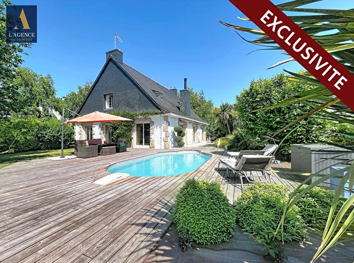 Quéven : Maison 8 pièces à vendre