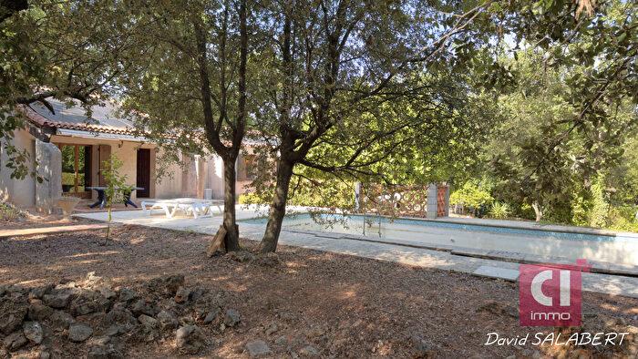 Maison à vendre - Garéoult - 4 pièces - 3 chambres