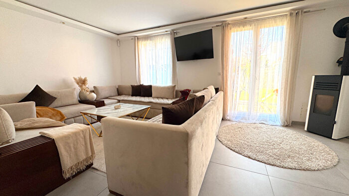 Maison à vendre - Évry, Village - 4 pièces - 3 chambres