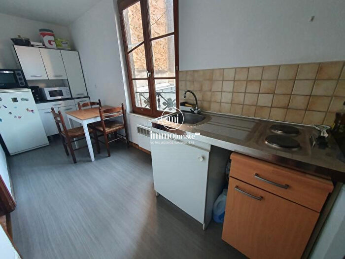 Appartement à louer - Limoges, Centre-ville, Hôtel de Ville, Emailleurs - 1 pièce - 1 chambre