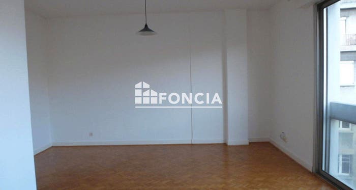 Championnet-Caserne de Bonne, Grenoble : Appartement 1 pièce à louer