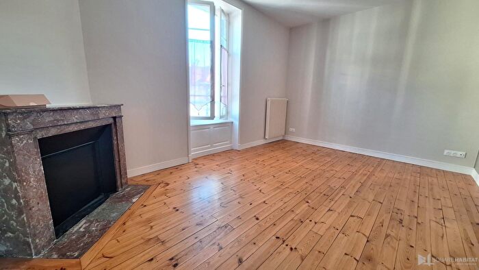 Appartement à louer - Clermont-Ferrand, Delille, Cathédrale, La Gare - 4 pièces - 3 chambres