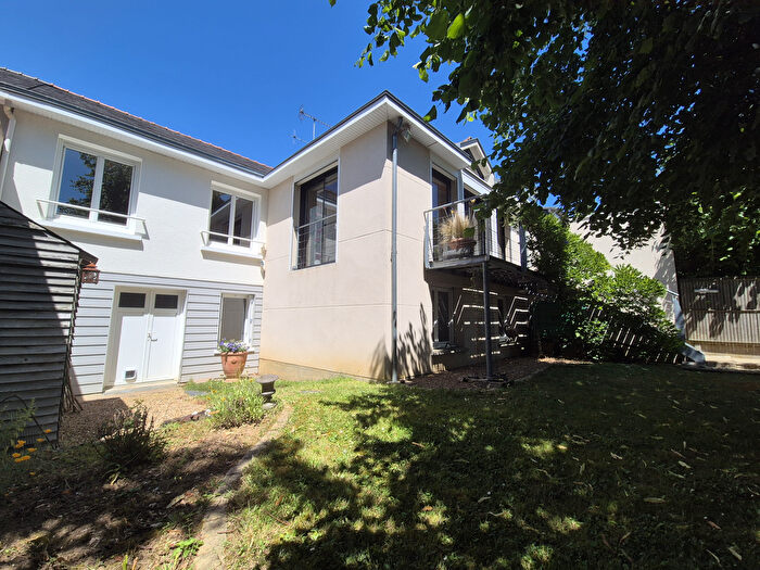 Maison 7 pièces à Sablé-sur-Sarthe, Montreux, Gare, à vendre