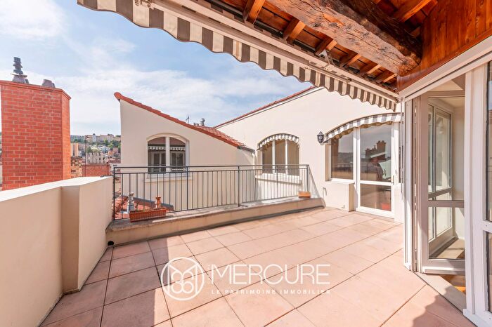 Appartement à louer - Lyon e , Cordeliers Bellecour - 8 pièces - 4 chambres