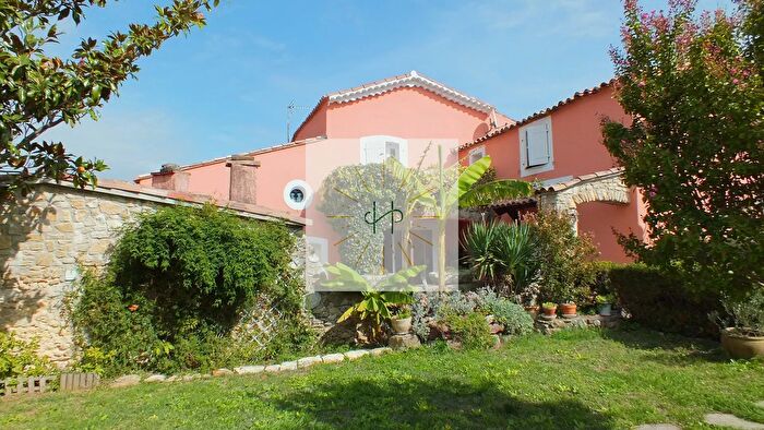 Maison à vendre - Montélimar - 7 pièces - 4 chambres