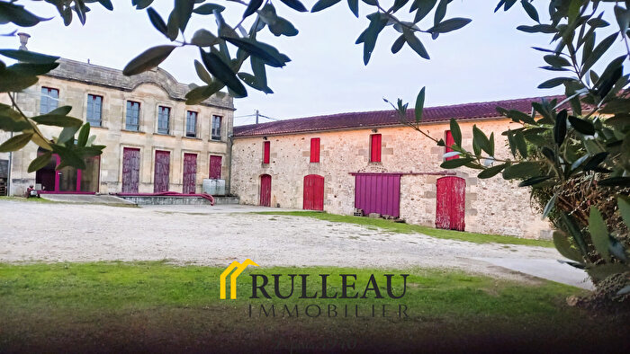 Berson : Maison 8 pièces à vendre