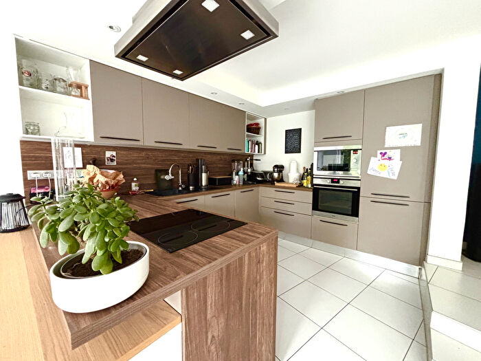 Maison à vendre - Ostwald - 4 pièces - 3 chambres