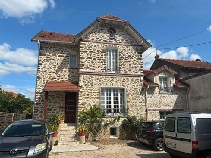 Maison 6 pièces à vendre à Brou-sur-Chantereine